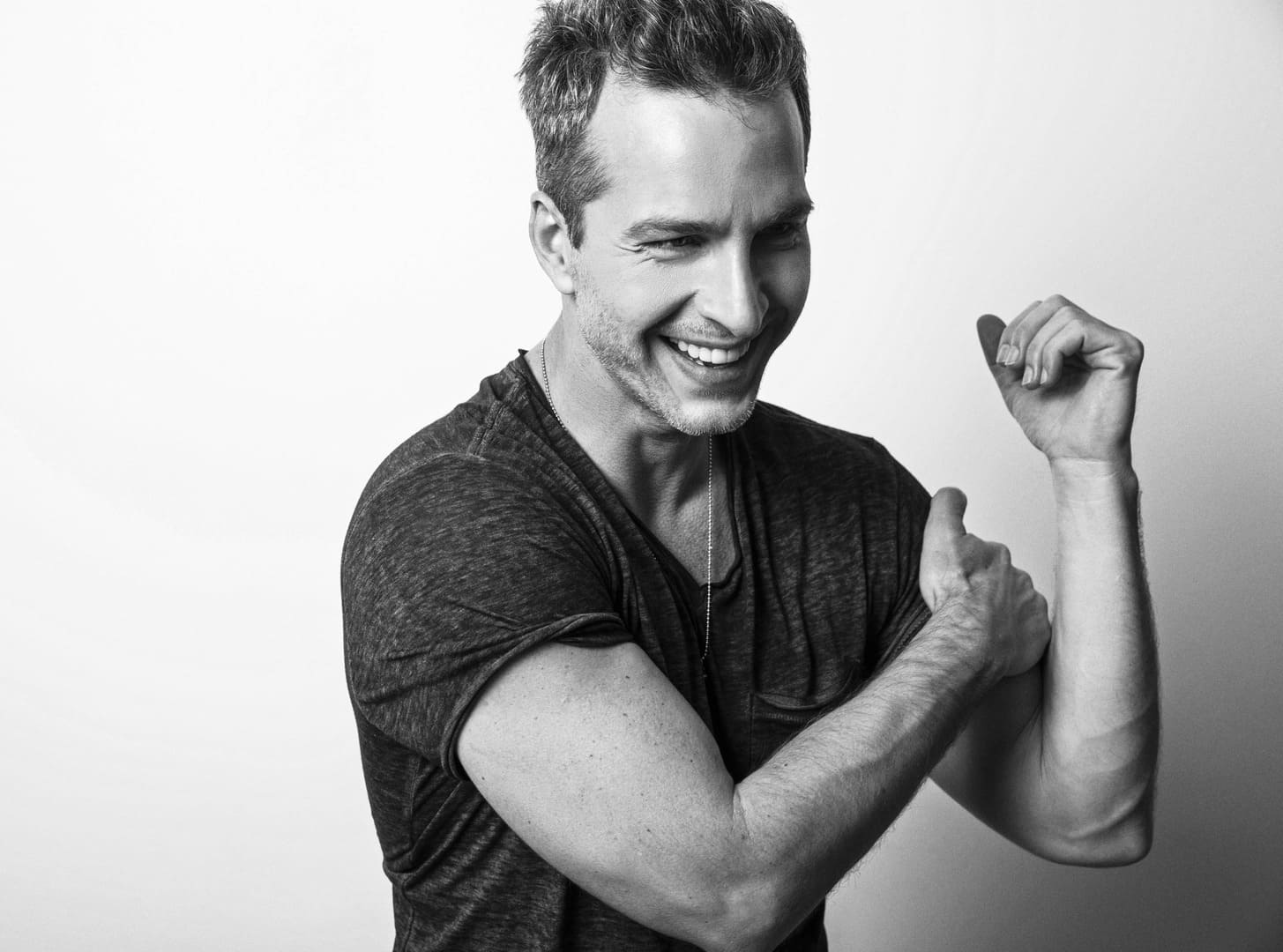 Albi De Abreu galardonado actor de reparto por "La Noche De Las Dos ...