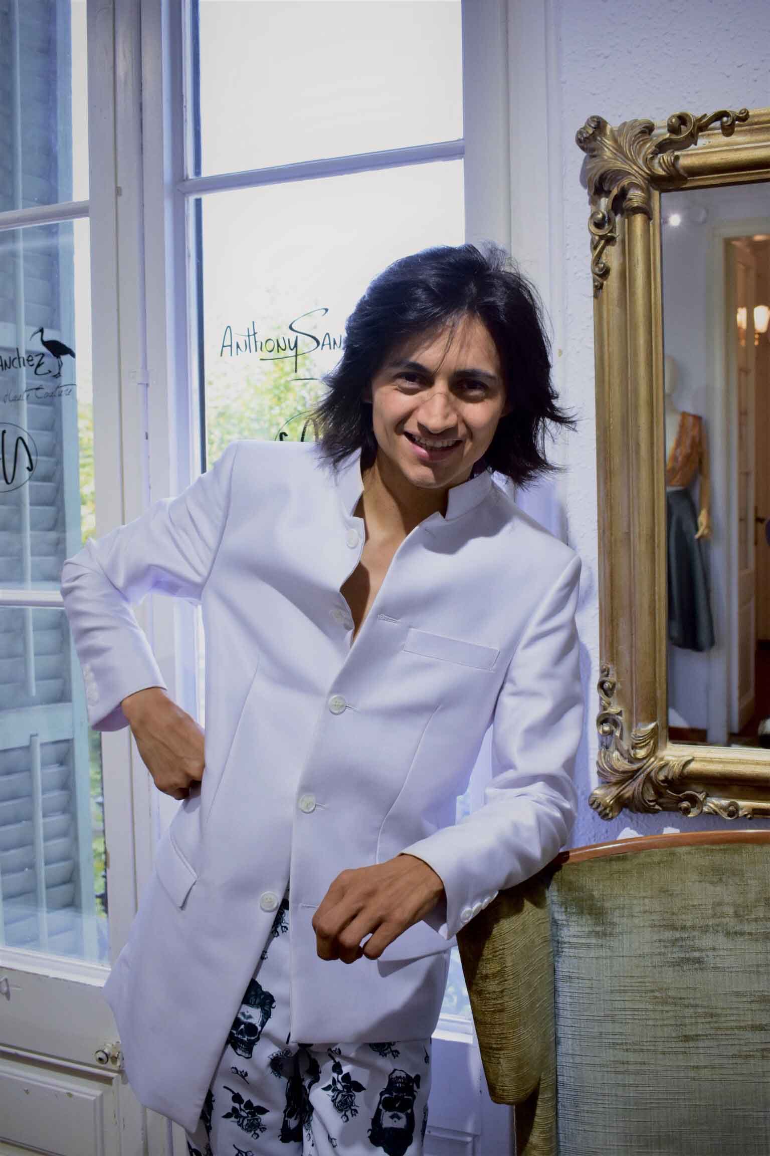 Anthony Sánchez destaca por sus diseños exclusivos en el mundo ...