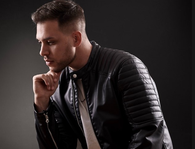 EQS Música y Tony Lozano cierran un exitoso 2024 con sus grandes éxitos ...