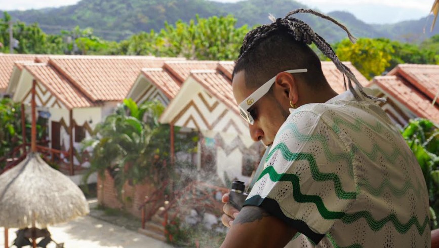 Dainy lanza “Renaciendo en la poesía”, un álbum lleno de emociones y ...